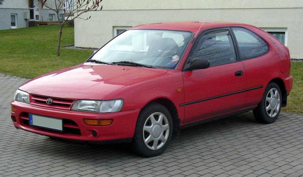 Toyota Corolla Hatch VII (E100) 2.0 D XL (72 Hp)